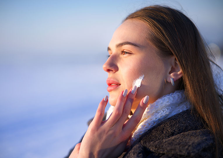 Sezonul rece e aici. Cum îți pregătești pielea pentru schimbările de ...